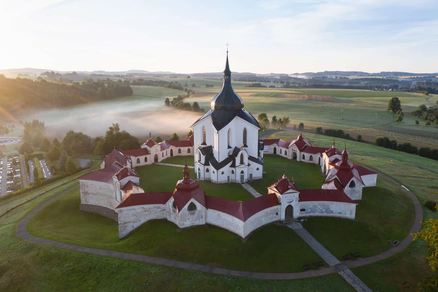 The Czech Republic In Depth: A Distinguished Flag & Superb Sightseeing ...