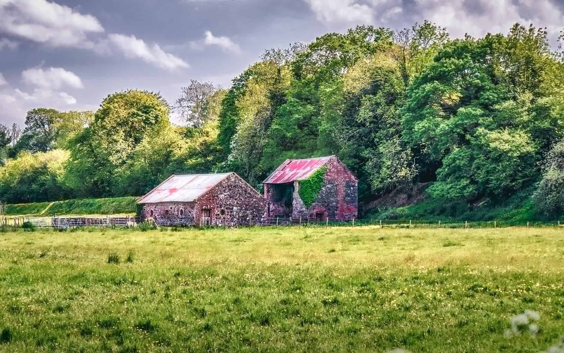 Limavady - History, Attractions and Trails with Amazing Photos