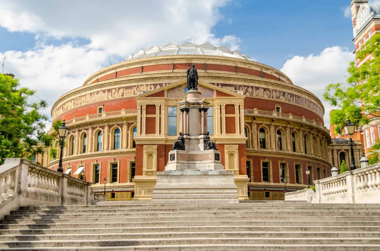 40 London Landmarks You Need to Experience in Your Lifetime