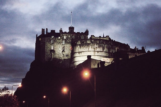 The Fascinating Legend of Edinburgh Castle - Scottish History ...