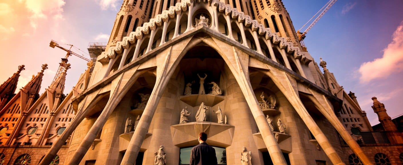 Discover Basilica de la Sagrada Familia: Gaudí's Masterpiece